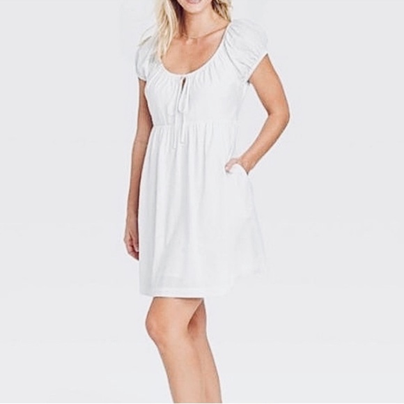 Universal Thread | Dresses | Universal Thread White Cotton Puff Sleeve ...